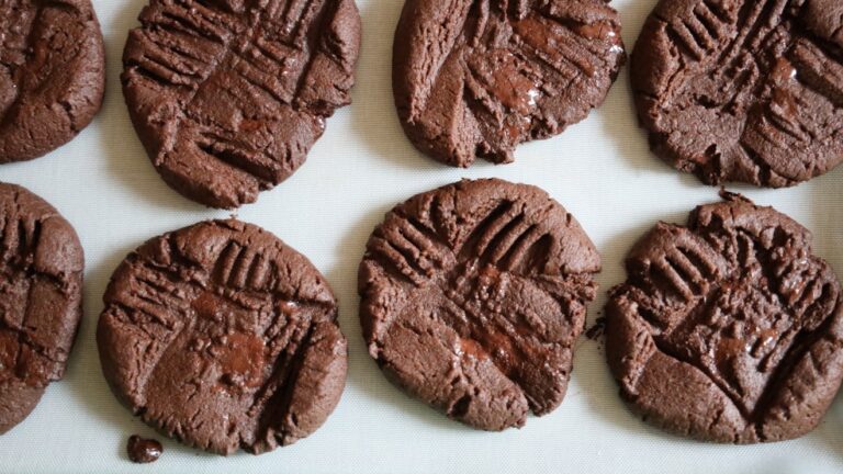 What is Cocoa Solids? Unveiling Chocolate's Building Blocks - CocoaNusa